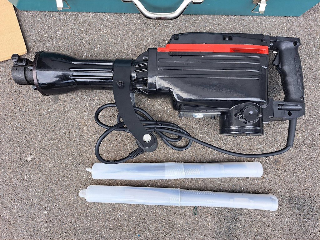 Pikamer hilti 3500w hamer za stemanje betona, kamena - Pikamer hilti 3500w hamer za stemanje betona, kamena