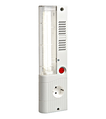 Svetiljka za orman IP20 sa magnetom i utičnicom,E tip
za Francusku, Belgiju, Poljsku, češku i Slovačku, štedna žarulja 11W, grlo 2G7, 900lm, 10.000h, priključne stezaljke 2,5mm2, prekidač on/off