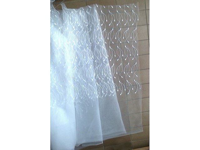 bela uska zavesa prozirna šir 90 cm cena po m