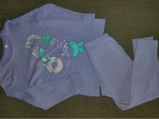 116- C&;A pidžama lila krofnice