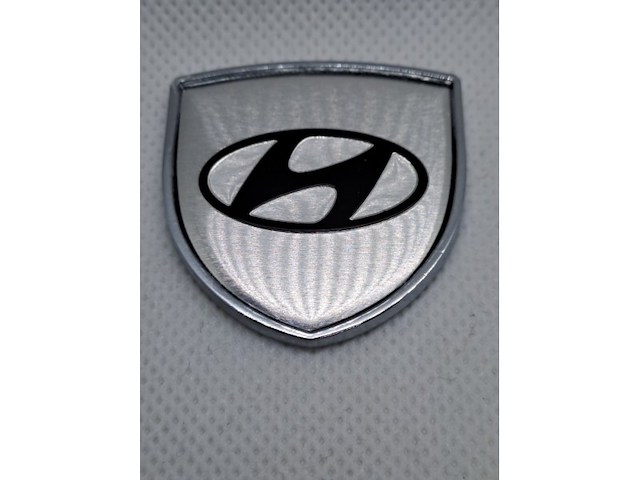 Samolepljivi metalni stiker za automobil - HYUNDAI