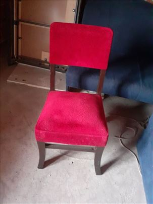 Prodajem stolice