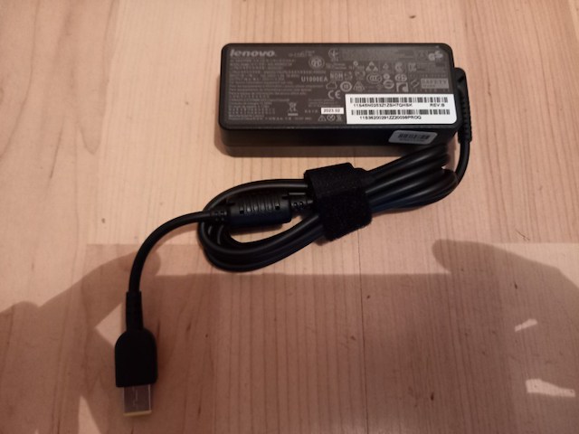 lenovo punjac 20v 3.25a 65w usb pin original novo