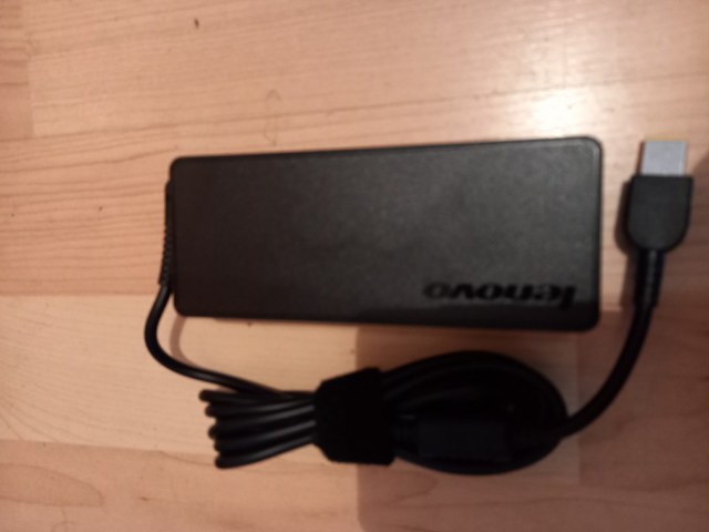 lenovo punjac 20v 4.5a 90w usb pin original novo