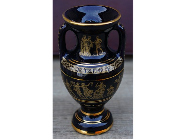 Vaza sa grčkim antičkim motivima,oslikana u zlatu