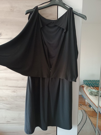 Crna šišmiš haljina