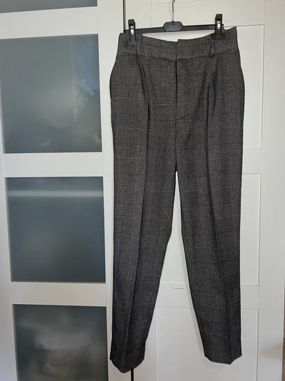 Zara pantalone M