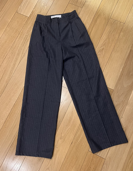 Bershka pantalone xs