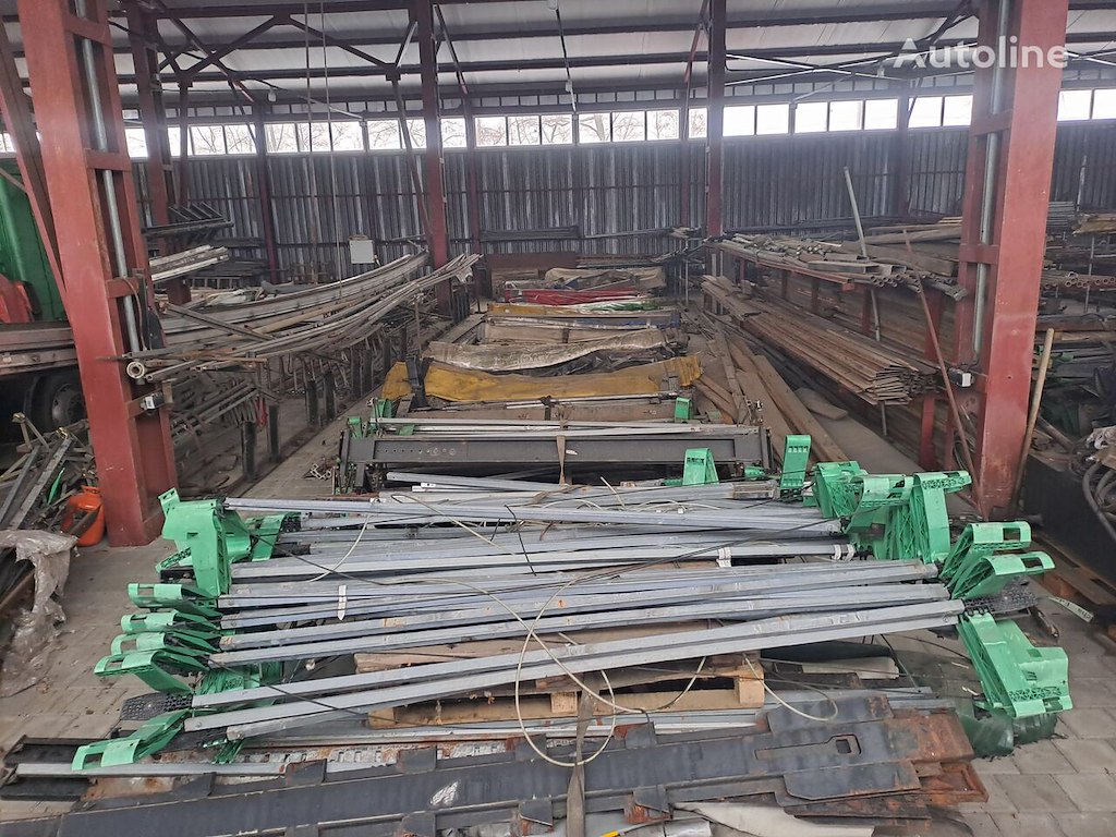 Dakh zsuvnyi b/v - rozborka napivprychepiv cerada