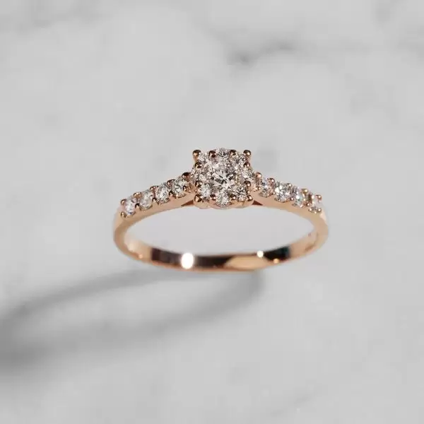 Dijamantski prsten, 0741