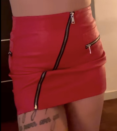 bershka crvena suknja