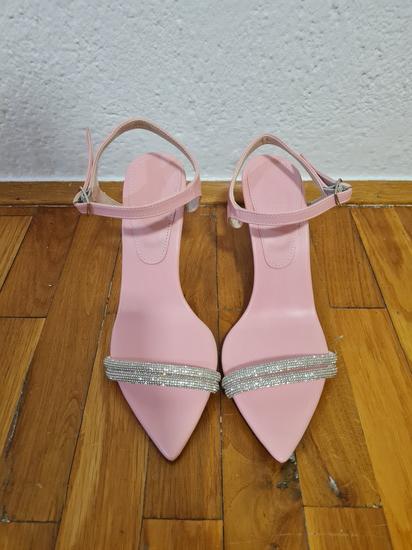 Svetlo roze sandale