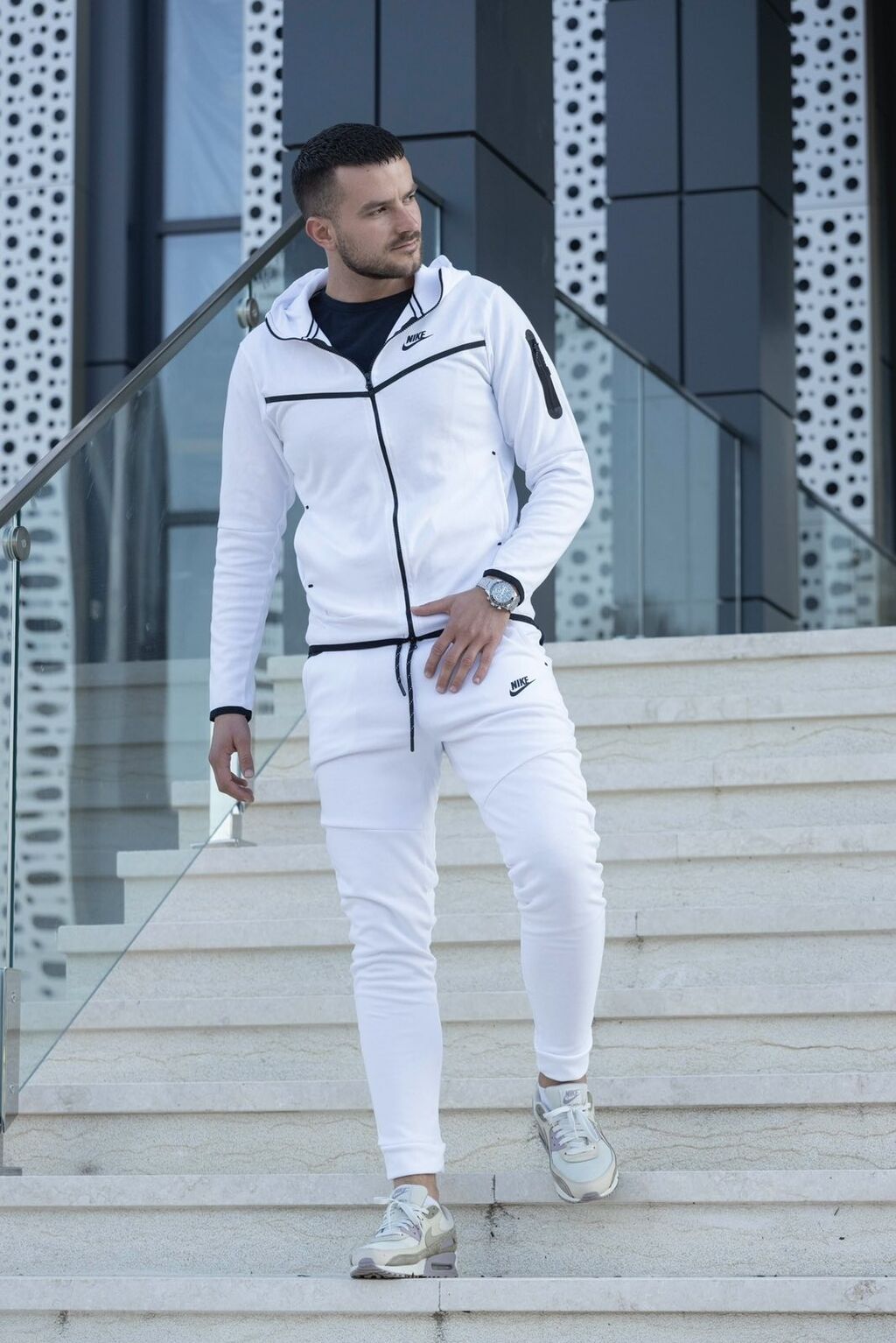 Nike Tech Fleece, komplet. Materijal  pamuk double face Veličine na