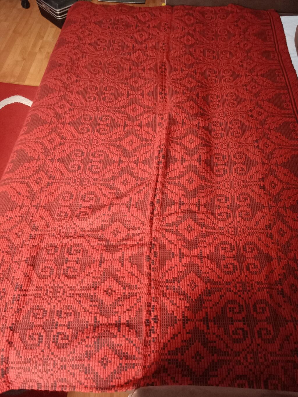 Pirotski prekrivac,rucno tkan,od vune. Nov,130x200 dimenzije