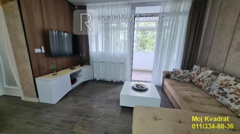 Dvoiposoban stan za izdavanje, 50m2, 900€