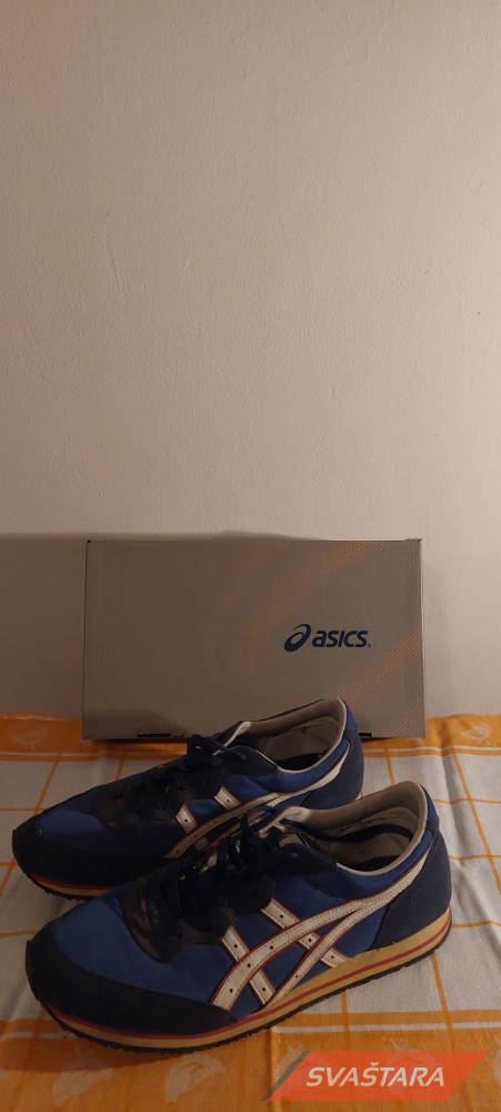 Asics letenje patike 20 eur