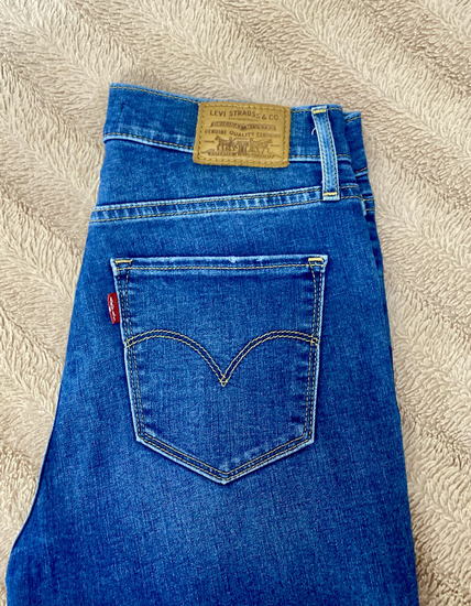 Levis farmerke 720