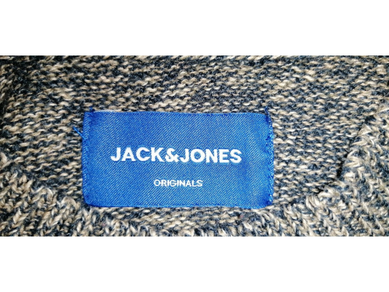 AKCIJA!!! - JACK&JONES DŽEMPER