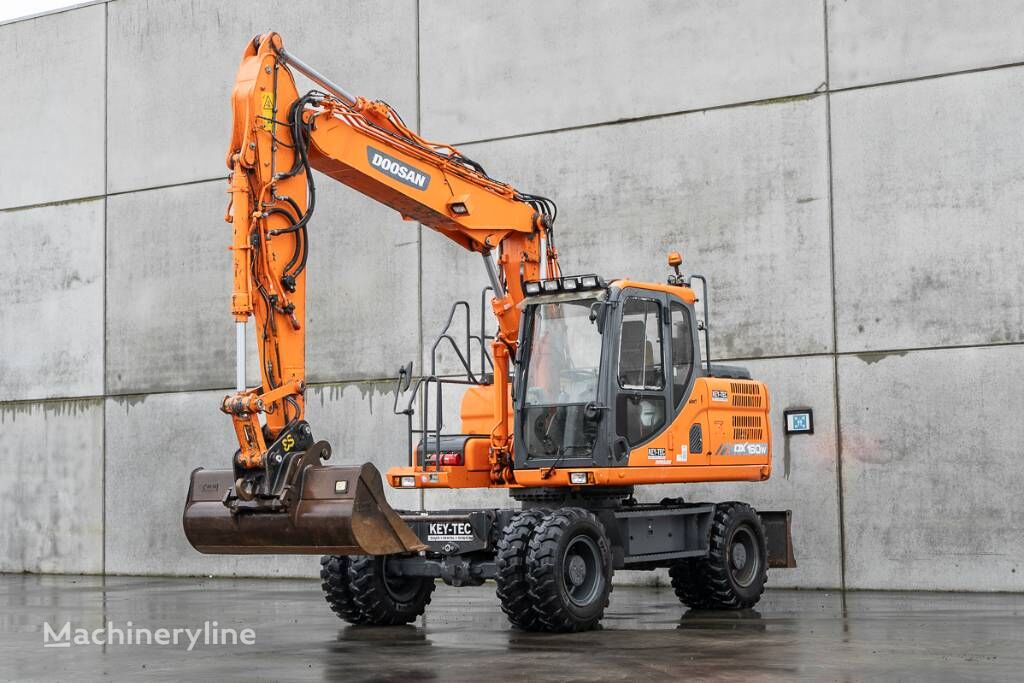 Novi Doosan DX 160 W-3 bager točkaš