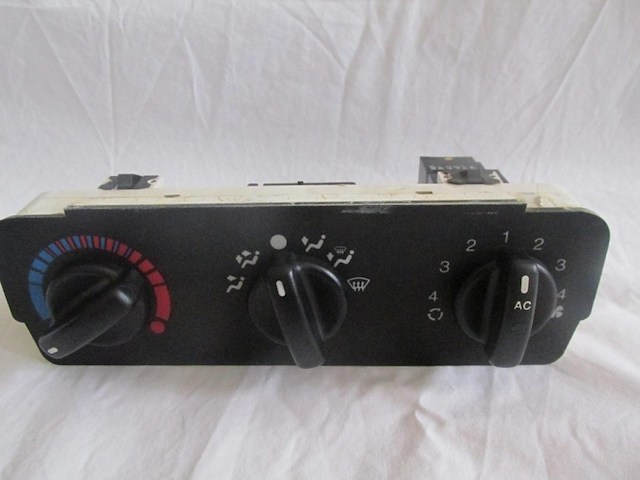 (N195.06) Tabla za kontrolu klime, grejanja i vazduha