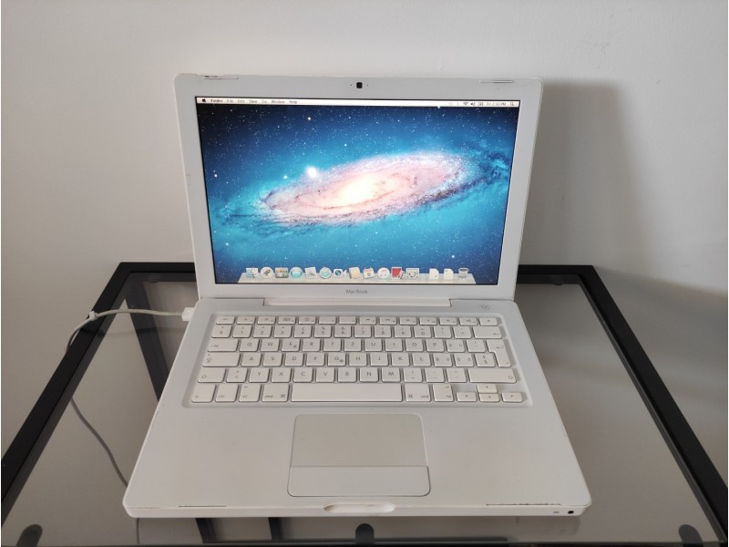 MacBook A1181