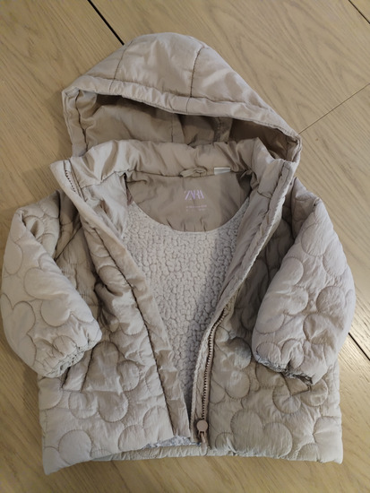 Zara jaknica 18-24