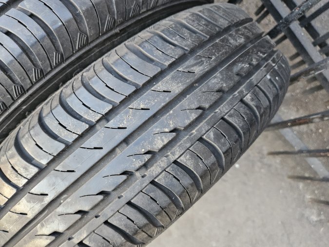 165/70 R14 CONTINENTAL