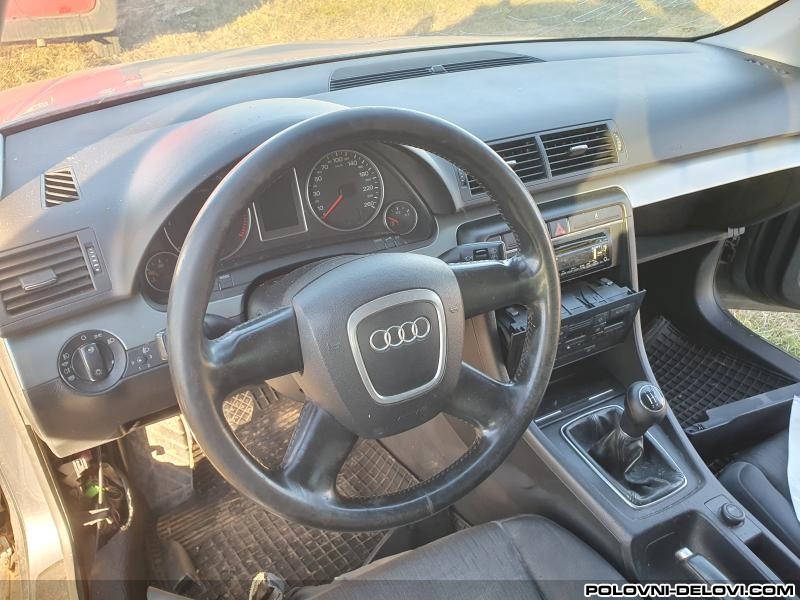 Audi A4 Enterijer