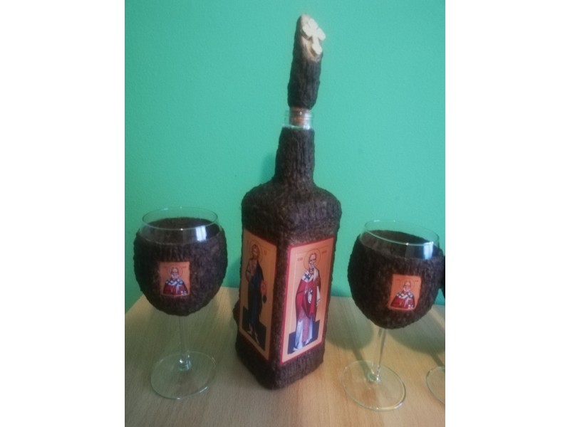 Flaša i čaše za vino Sveti Nikola