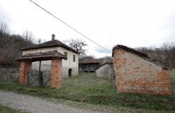Prodajem Kuću, Gornji Milanovac, €22.000