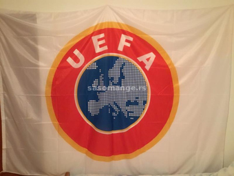 VELIKA ZASTAVA UEFA 240x180cm