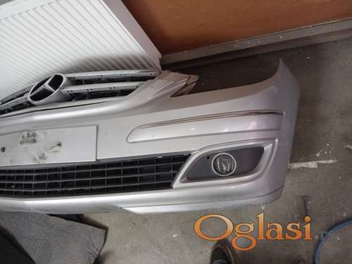 Prednji branik Mercedes B klasa w245 Goran 0656957176