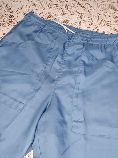 Plave pantalone Vel L Novo