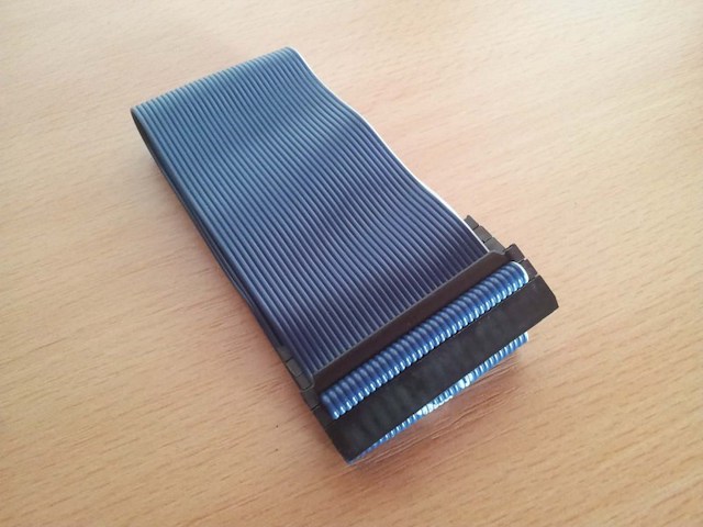 Floppy kabl - NOV za sve 3.5` flopi diskete fdd
