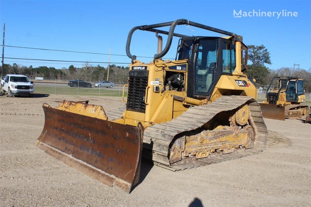 Caterpillar D6N LGP buldožer