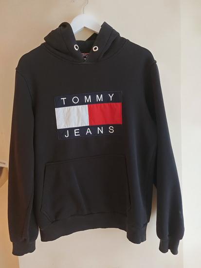 SNIZENJE 1200rsd!TOMMY HILFIGER duks