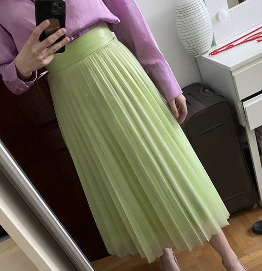 Mona suknja novo sa etiketom