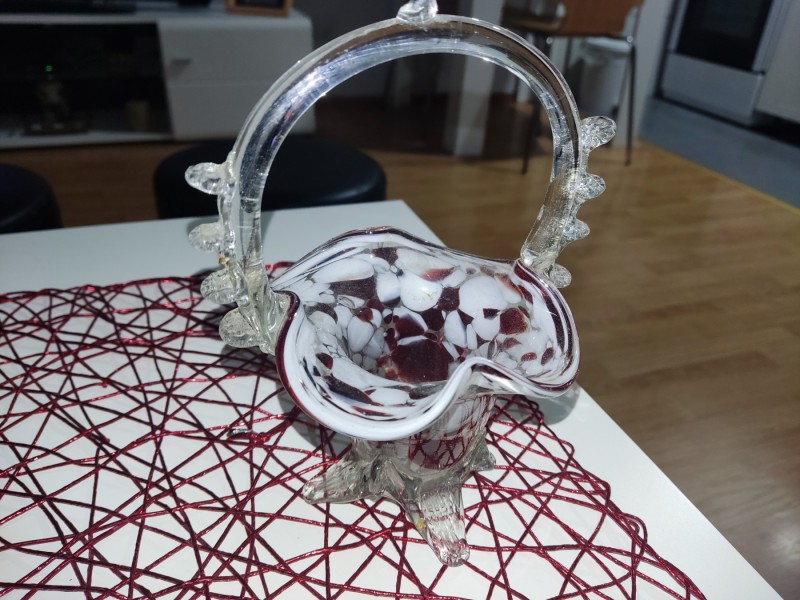 Murano cinija sa drskom