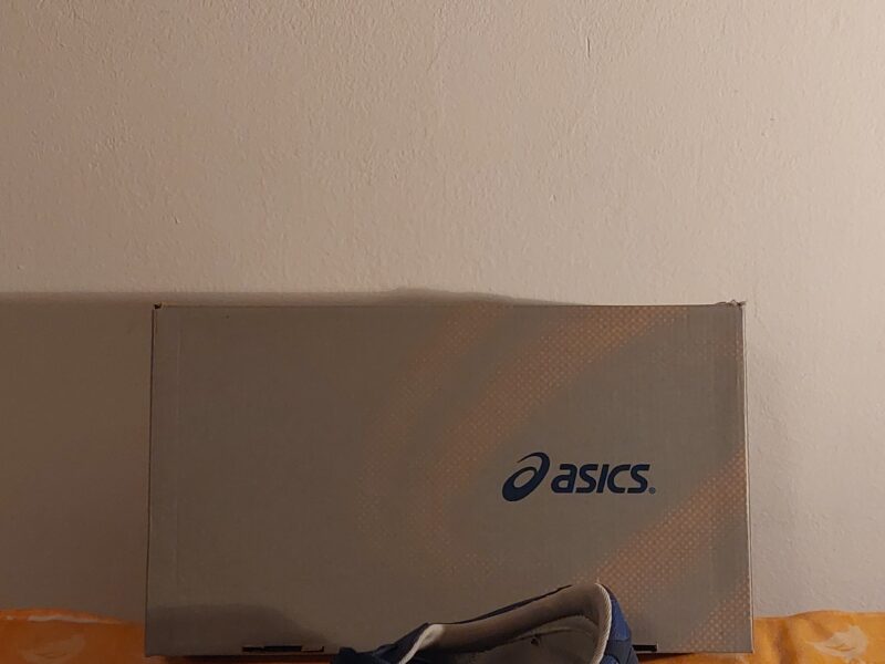 Asics letenje patike 20 eur