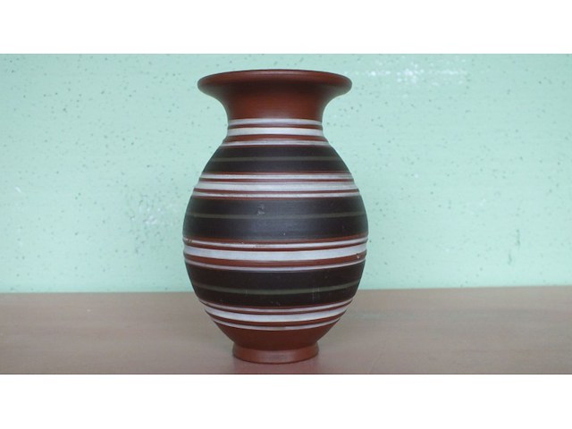 Keramička vaza ručno izradjena