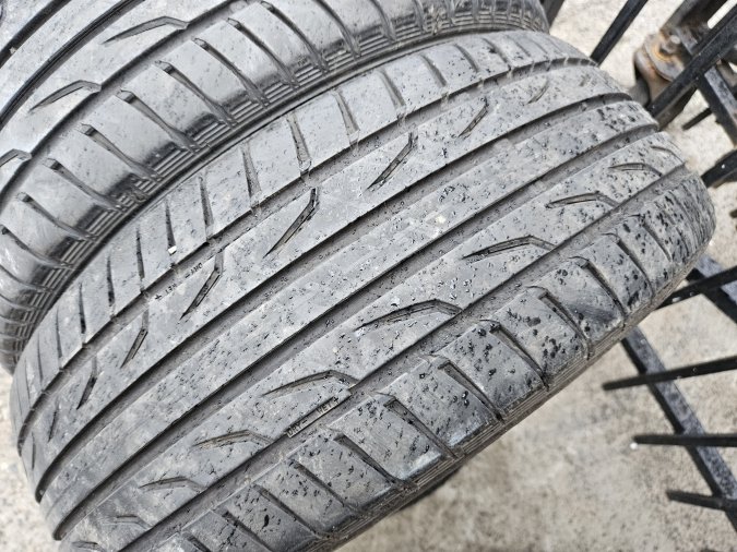 205/55 R16 Semperit