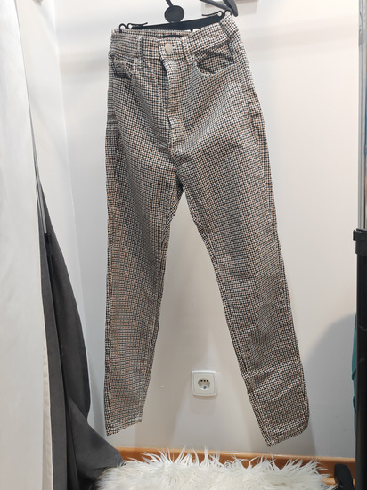 Pantalone STRADIVARIUS