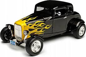 Metalni auto FORD FW Coupe, Black, 1:18, Motormax