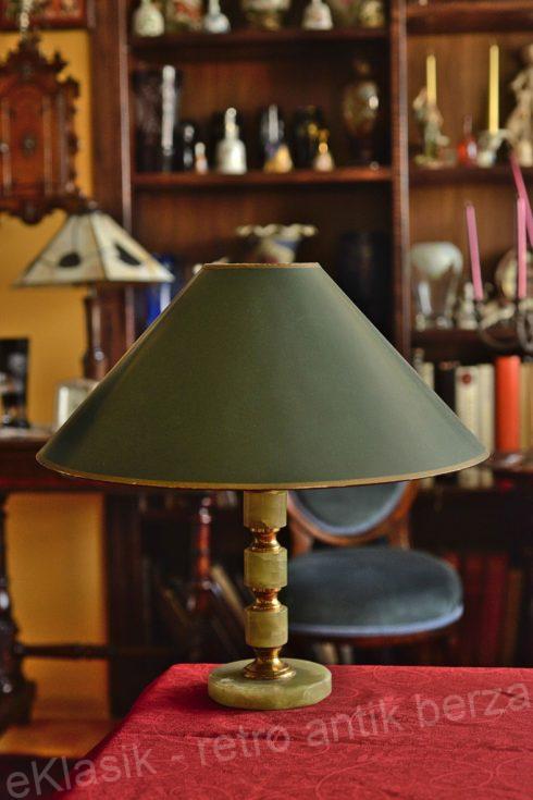 Lampa od zelenog oniksa