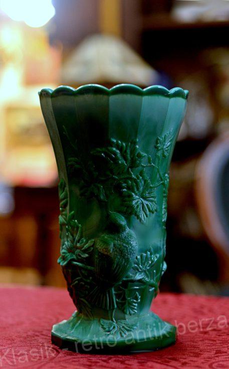 Vaza od malahit stakla visine 21 cm