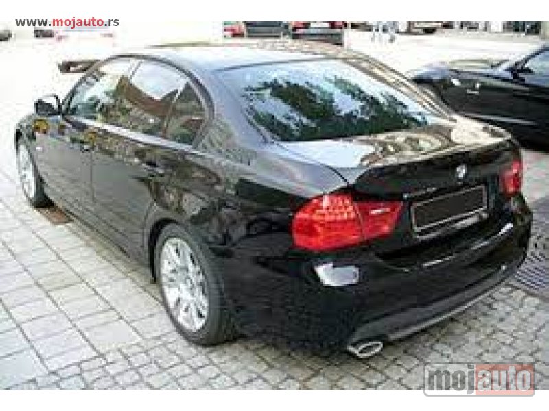 Zadnji branik za BMW E90 crni