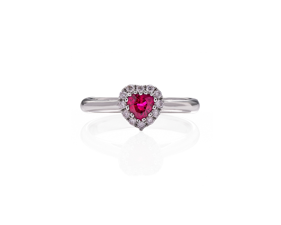 Brilijantski prsten sa heart shape rubinom