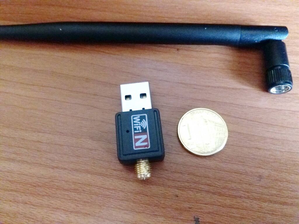 USB Wi-Fi adapter (b/g/n) Odlicna stvar ako ne zelite da razvlacite
