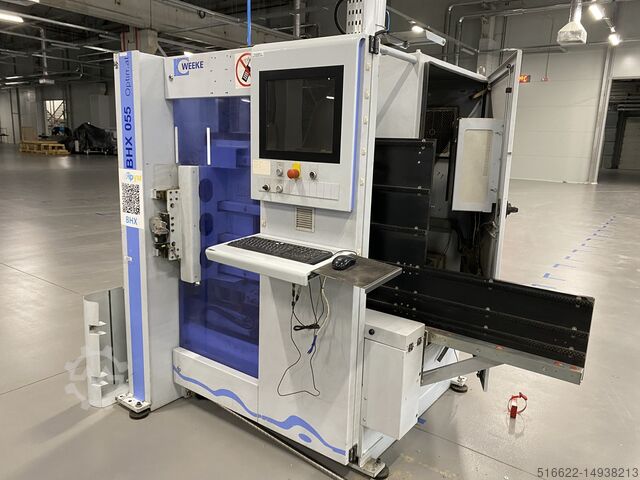 Vertikalna CNC mašina za bušenje
WEEKE BHX 055