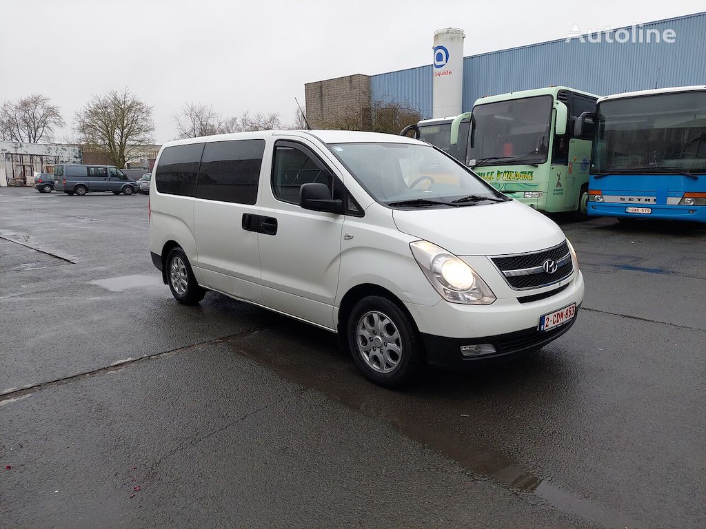 Hyundai H-1 kombi minibus